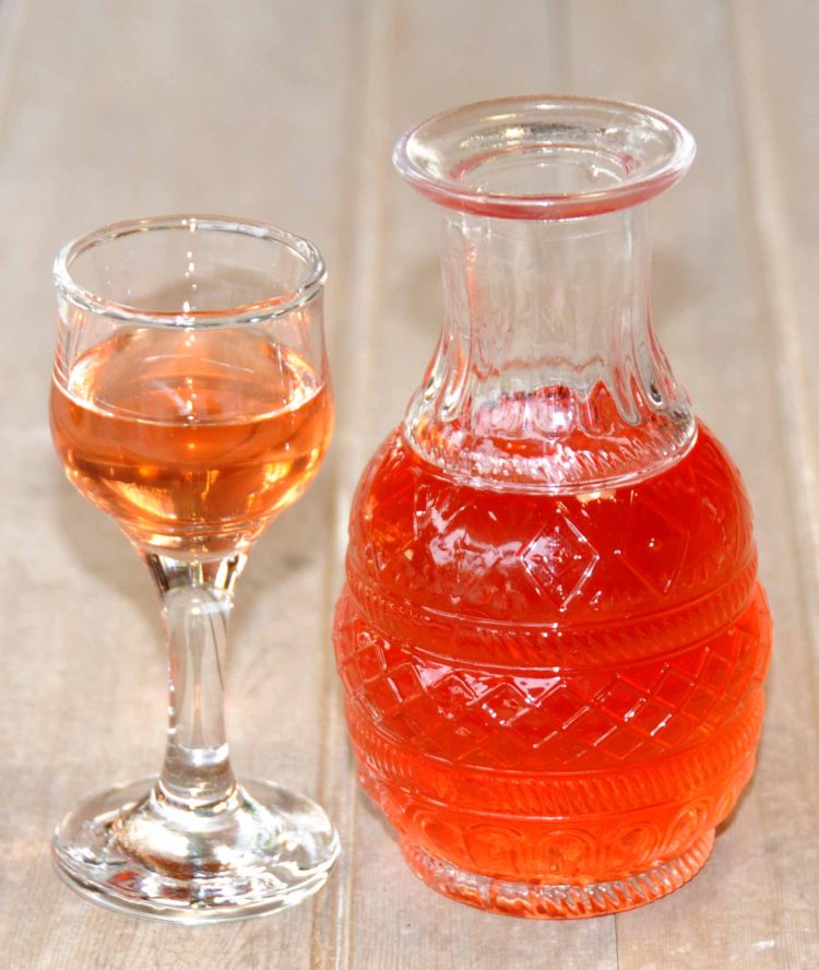 Peach Liqueur - Delicious Path Mediterranean recipes from Greece